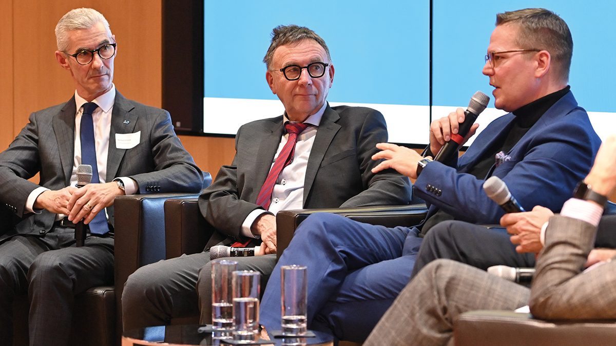 „Wir haben sozusagen ein Auge und Ohr in Berlin“ | DOZ-Portal