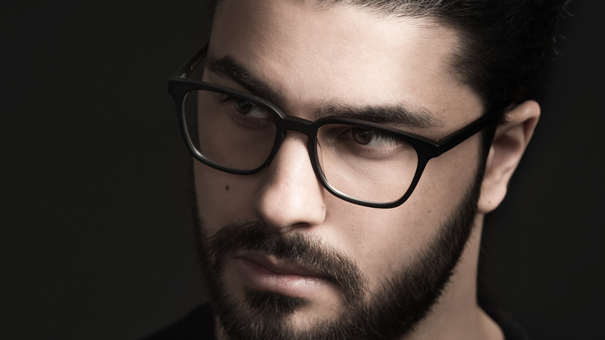 Nirvan Javan bringt "Shades 19" heraus